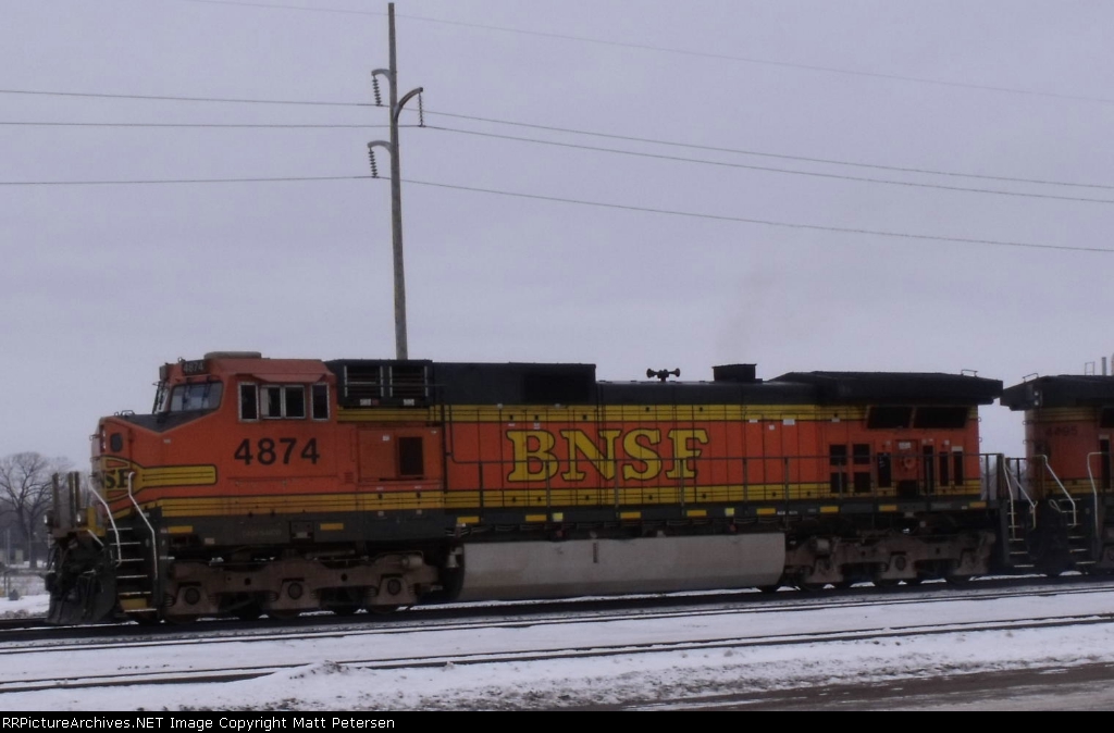 BNSF 4874